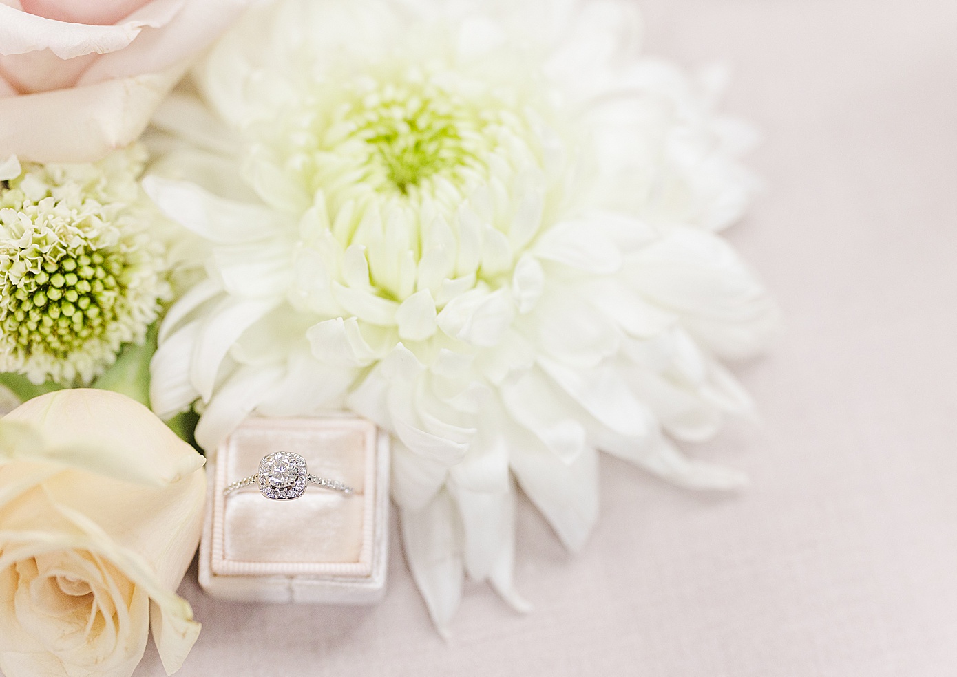Energetic Aqua Turf Wedding | Sam and Jaclyn | Fall 2021 - GEM ...